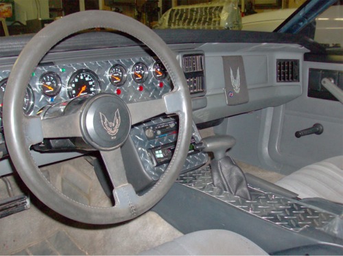 Pontiac Firebird Street Machine Project.